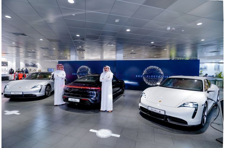 iAMQATAR - Porsche Centre Doha welcomes all-electric Taycan